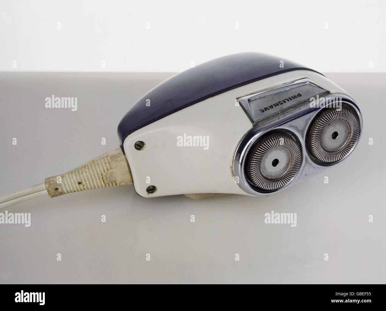 cosmetics, safety razors, electric razor "Phili shave" by Philips ...