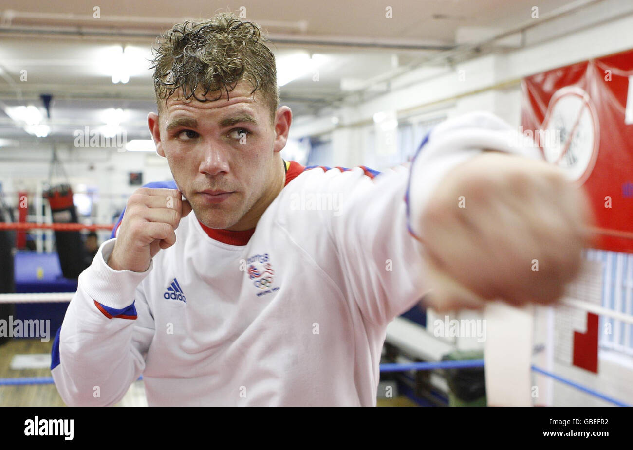 Boxing - Billy Joe Saunders Media Work-Out - The Peacock Gym. Billy Joe ...