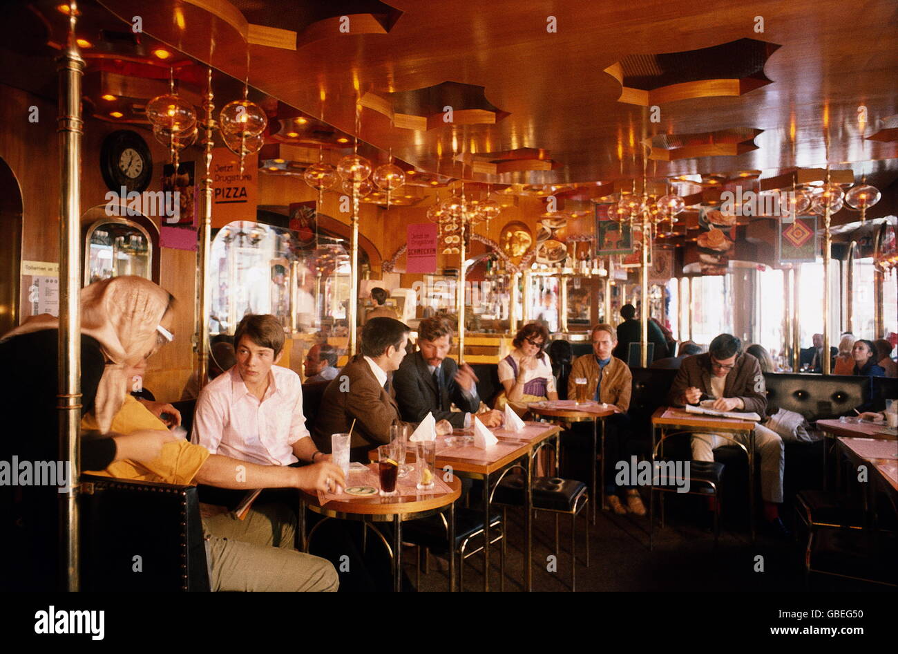 1960s interior hi-res stock photography and images - Alamy