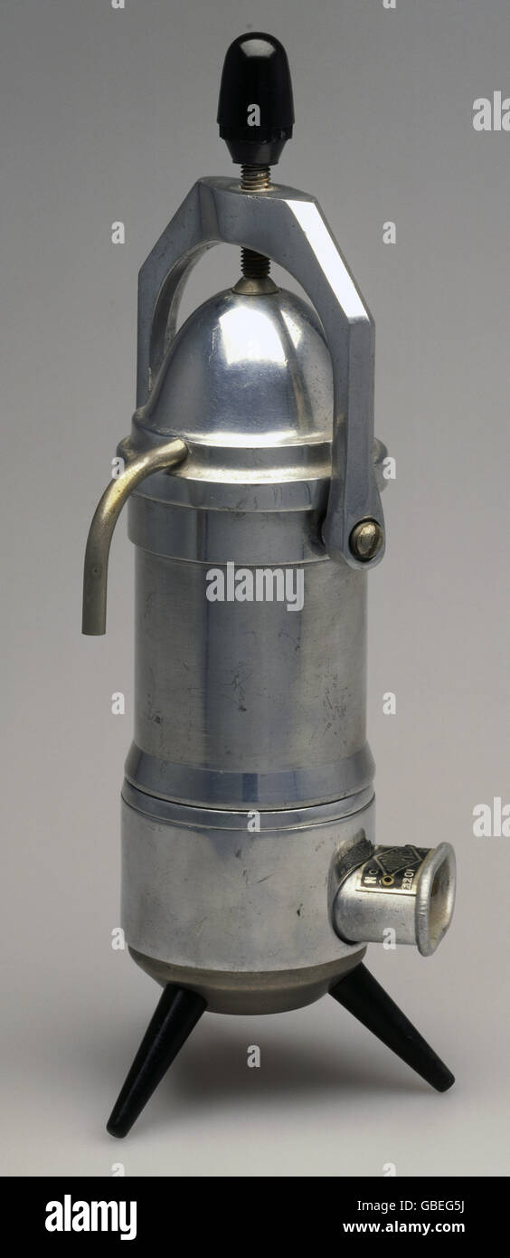 Espresso machine 1950s hi-res stock photography and images - Alamy