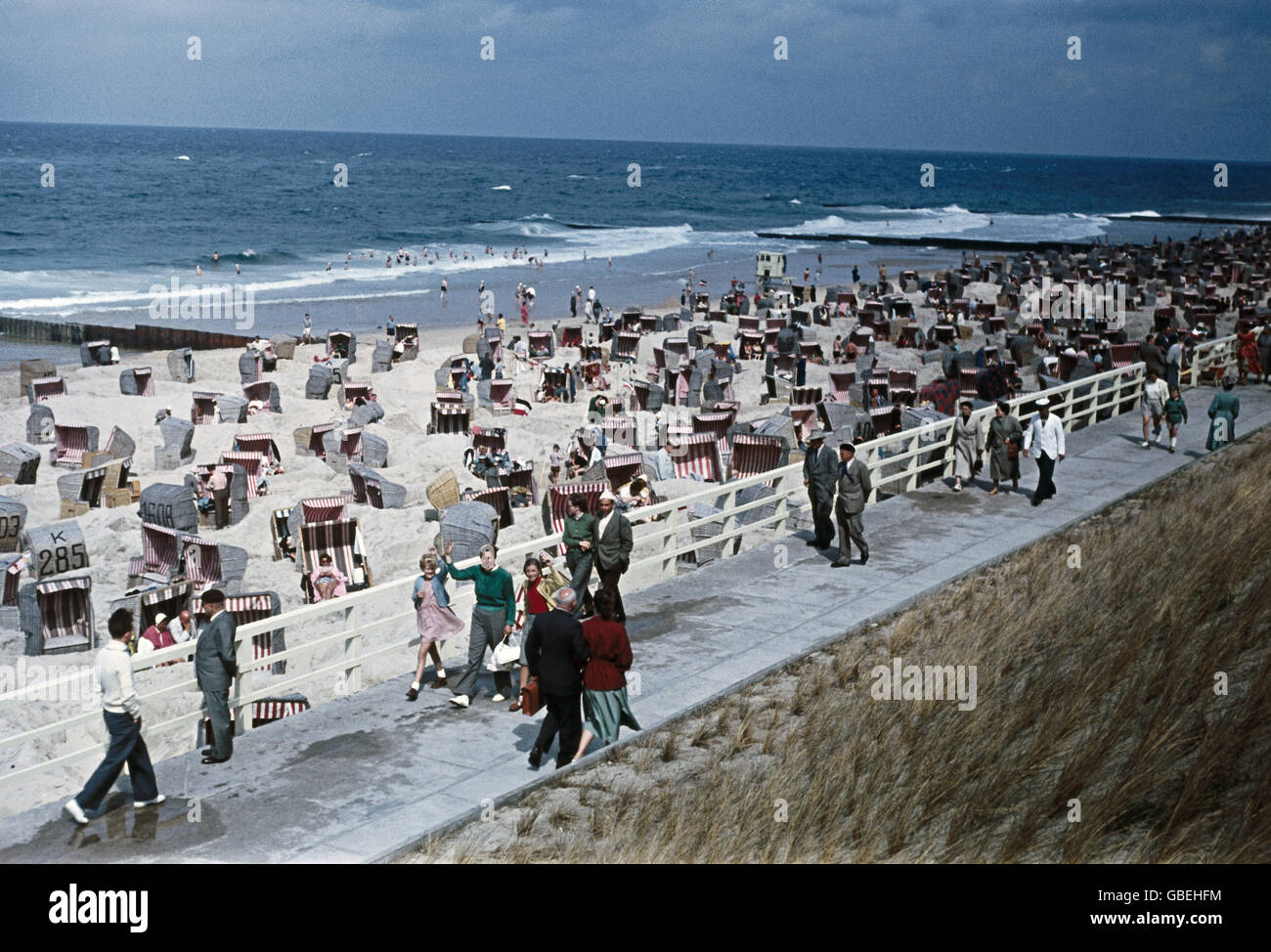 geography / travel, Germany, people, isle Sylt, tourists on Westerland ...