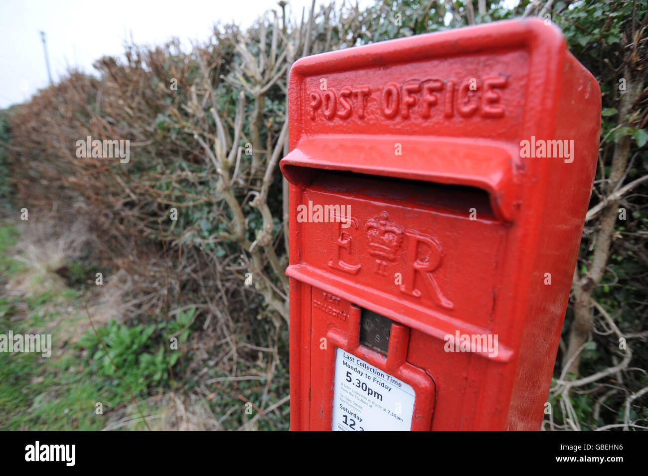 Royal Mail Post Box Stock Photo - Alamy