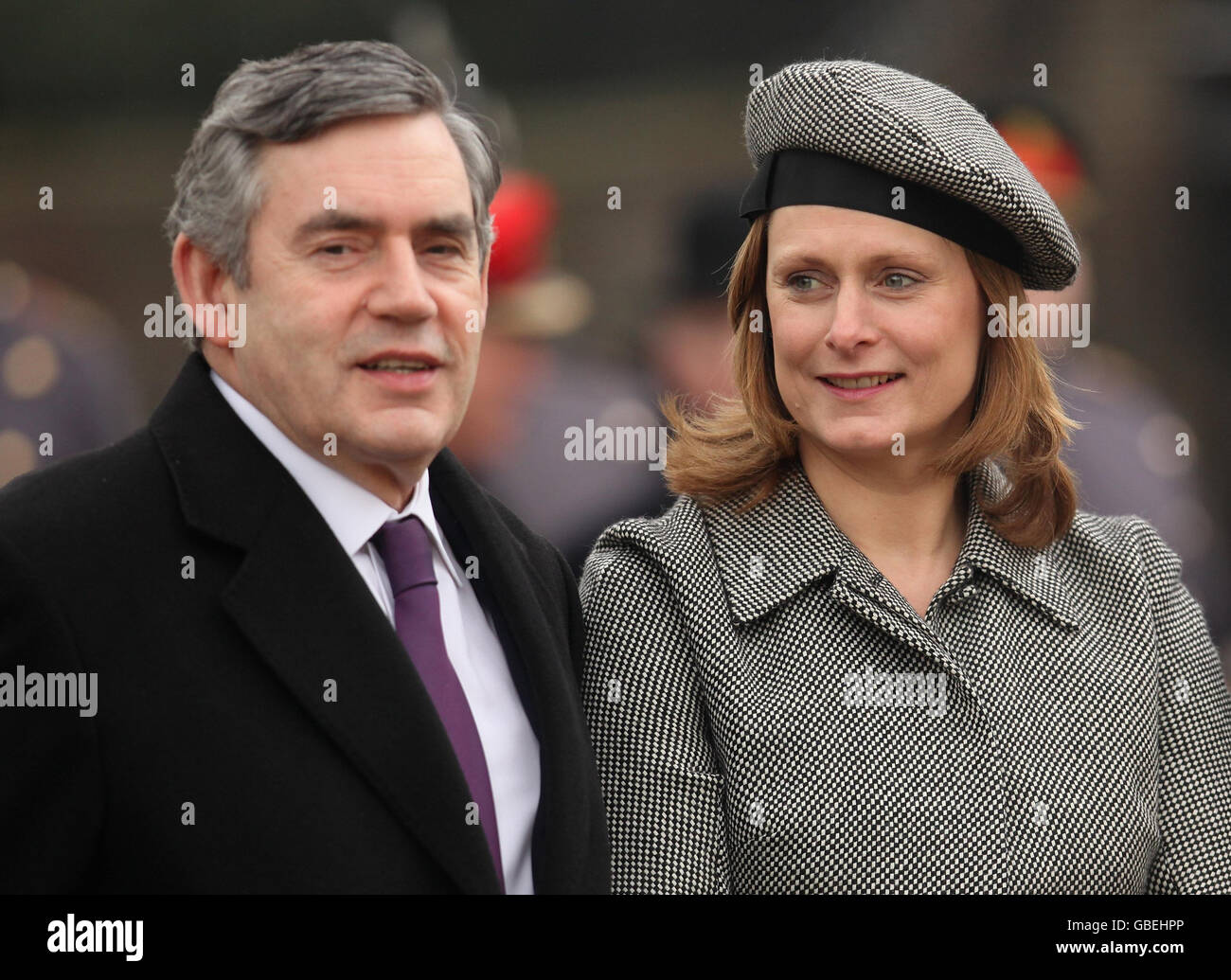 Queen Mother statue unveiled Stock Photo - Alamy