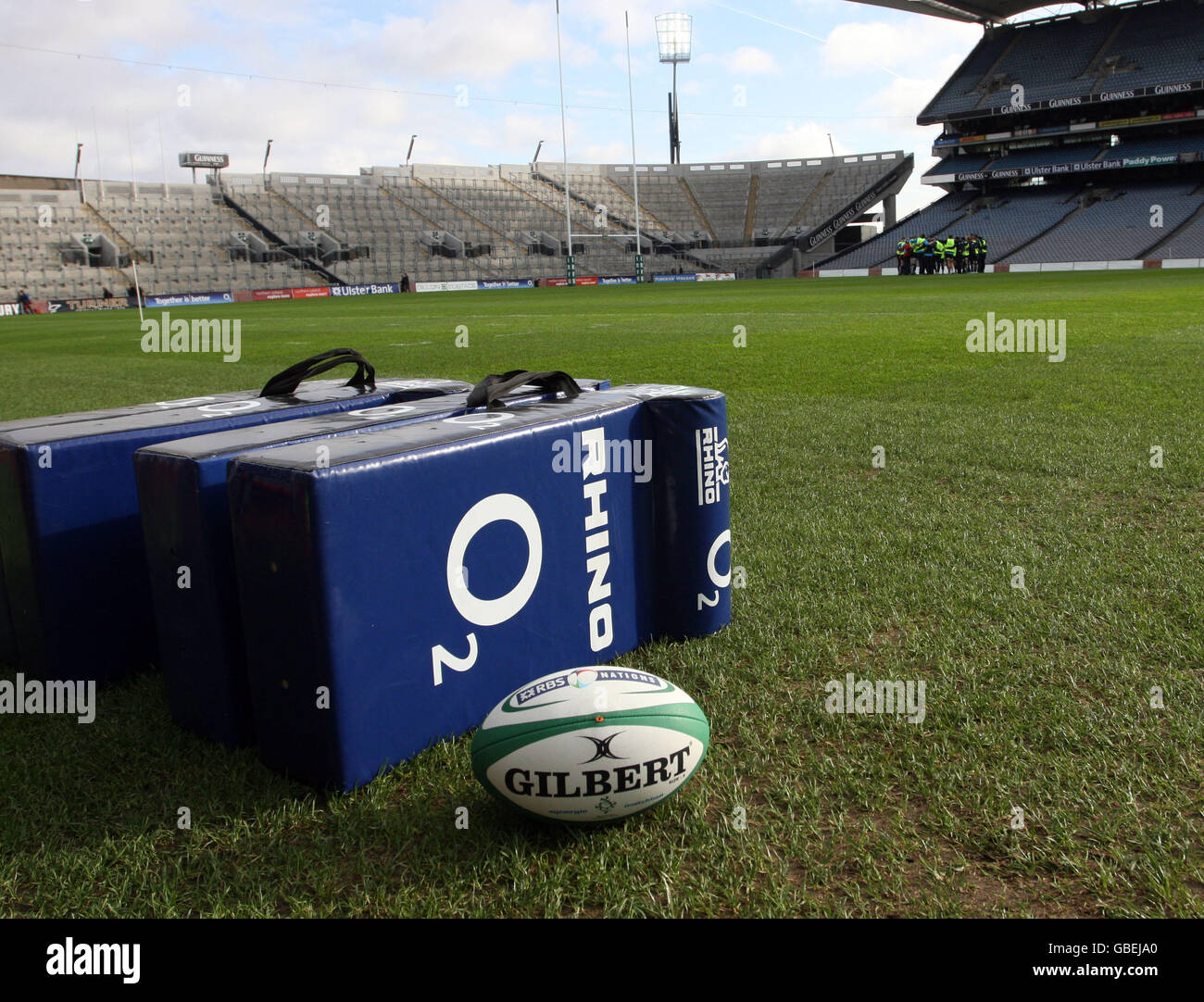 Rugby union england captains run croke park hi-res stock photography ...
