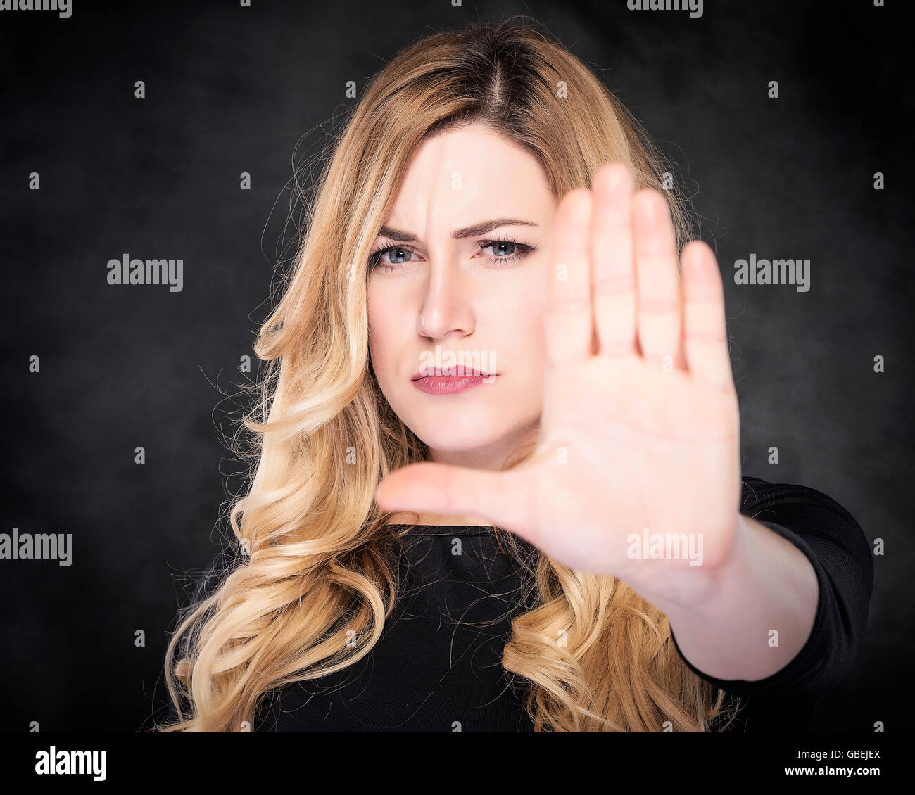 Negation sign hi-res stock photography and images - Alamy