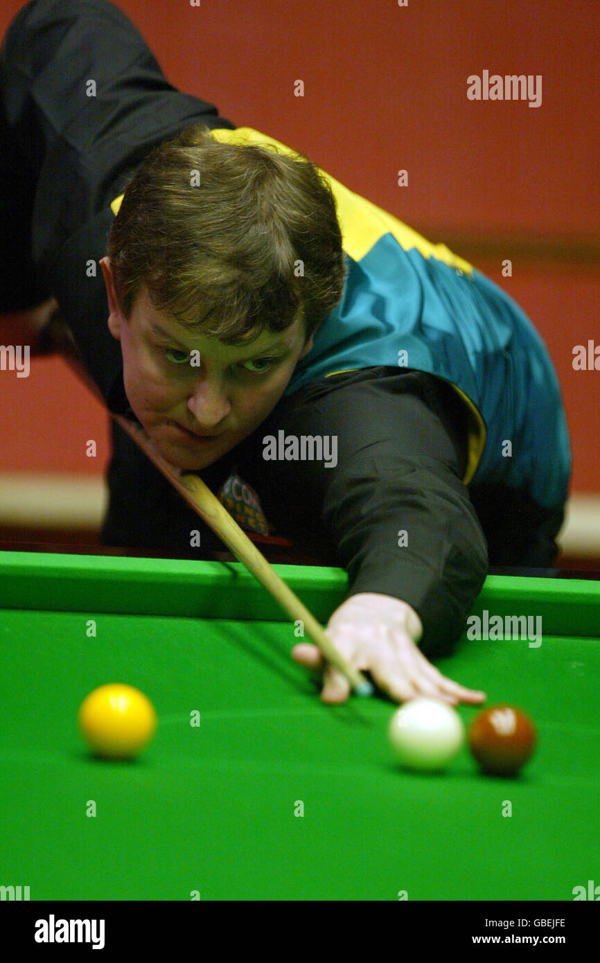 Snooker - Embassy World Championship 2004 Stock Photo - Alamy