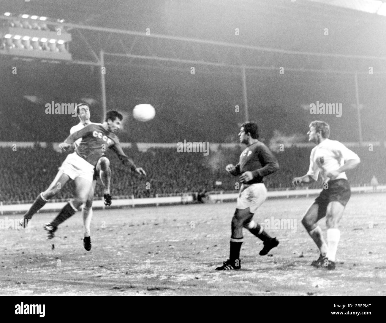 Soccer - Friendly - England v USSR Stock Photo - Alamy