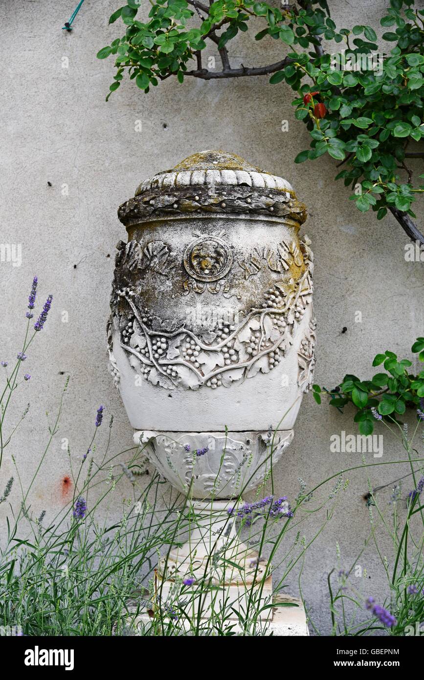 amphora, garden, Villa Monastero, museum, Varenna, Lake Como, Lago di ...