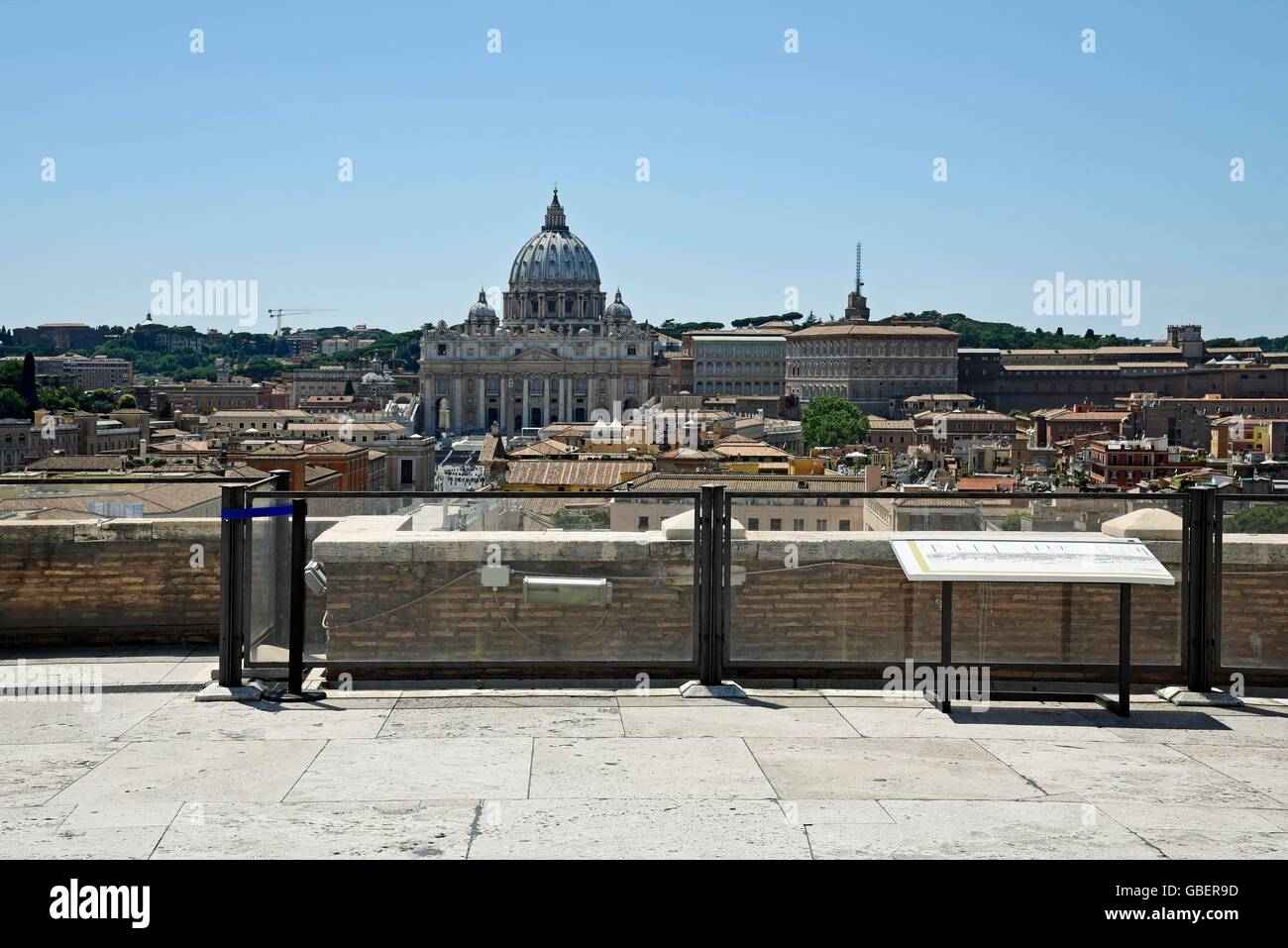 St Peter's Basilica, Castel Sant Angelo, Sant Angelo, castle, museum, Rome, Lazio, Italy Stock ...