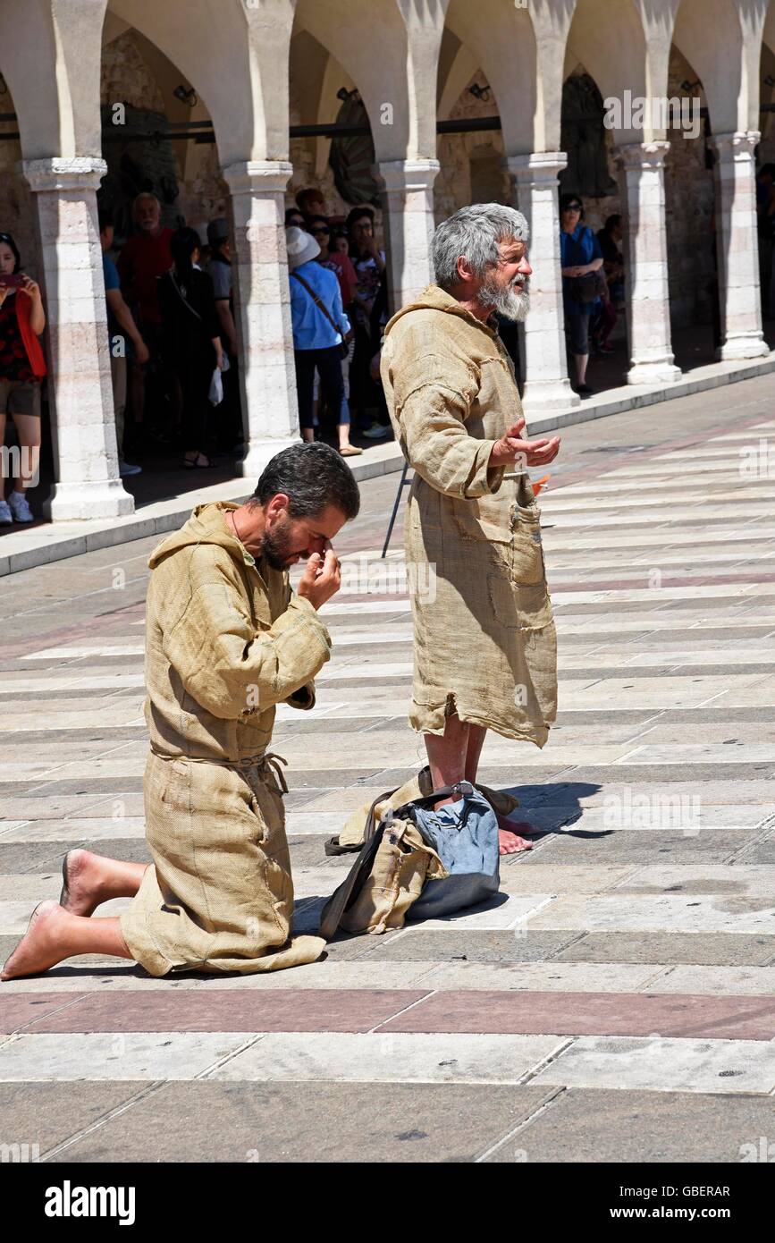 itinerant monks, begging monks, monks, friars, San Francesco, basilica ...