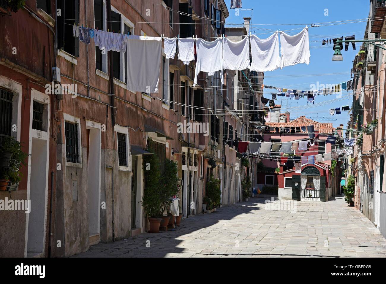 Clothesline clotheslines venice italy hi-res stock photography and ...