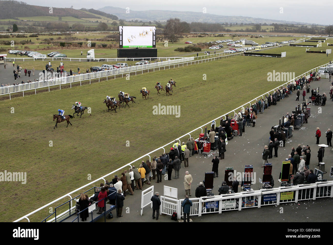 Ludlow racecourse hi-res stock photography and images - Alamy