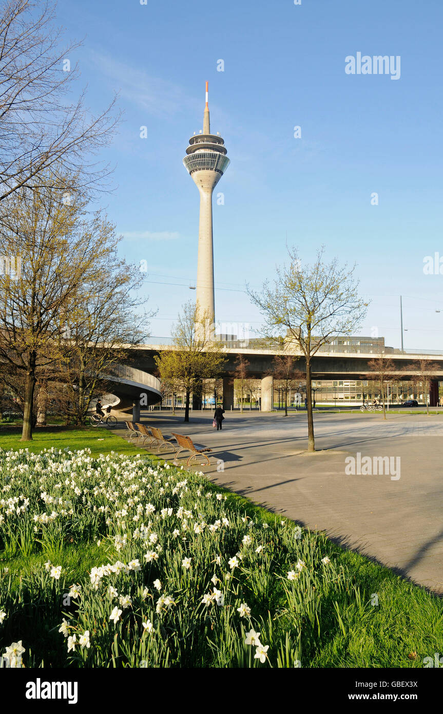 Rheinturm, television tower, promenade, Dusseldorf, North Rhine ...