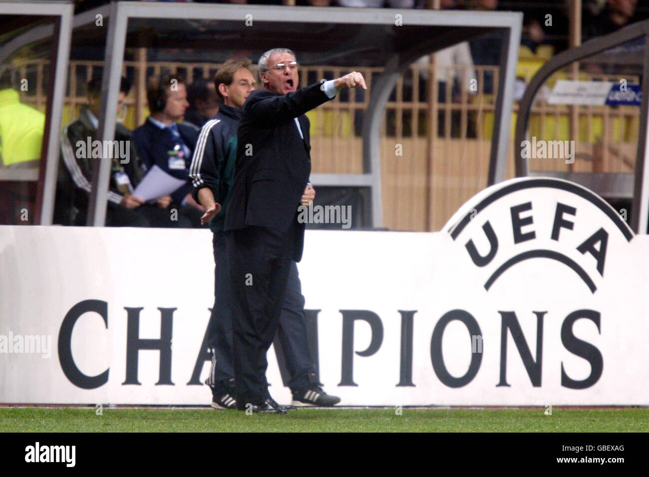 Chelsea's manager Claudio Ranieri directs his team against Monaco Stock ...