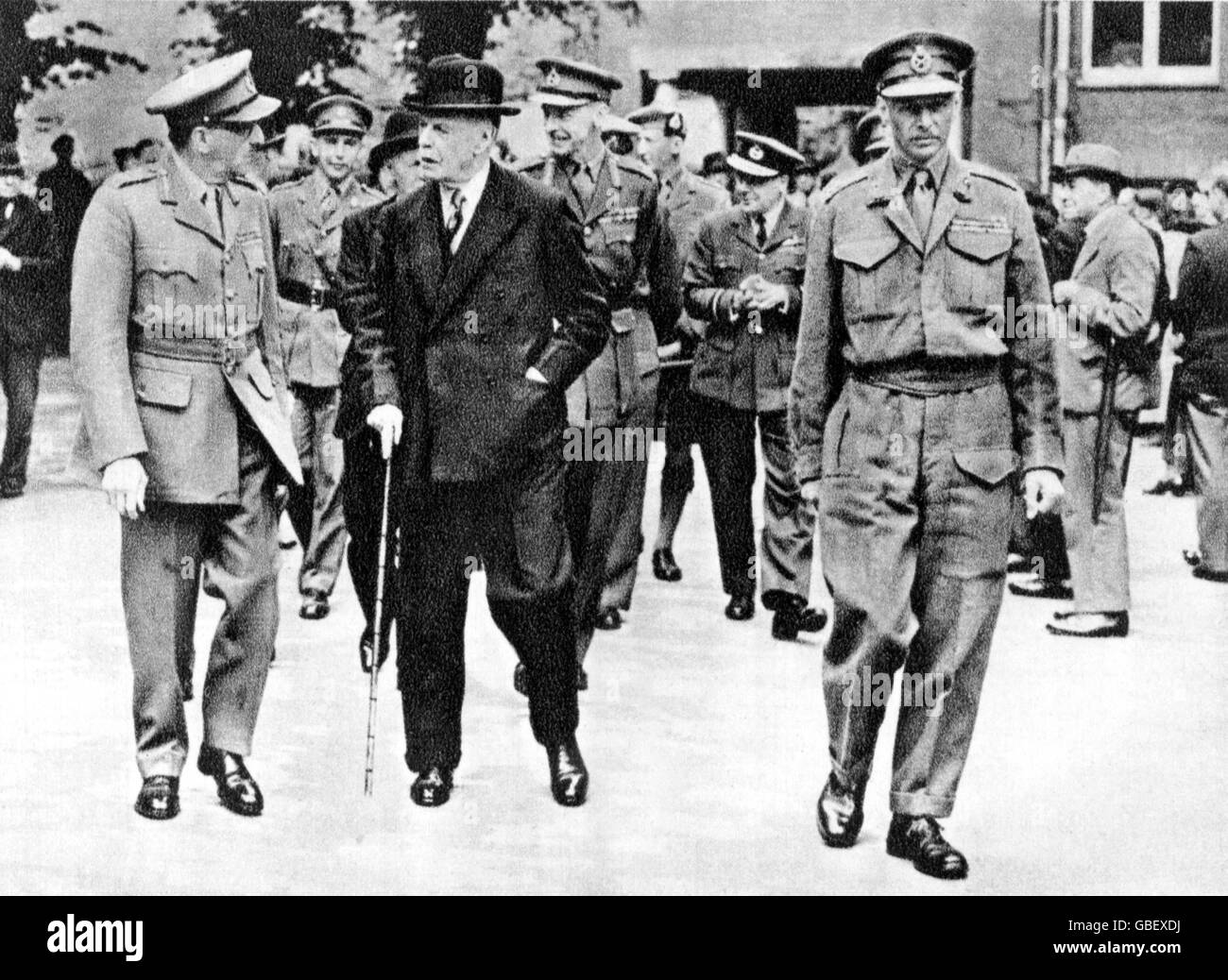 (L-R) Field-Marshal Viscount Alanbrooke, MCC president Stanley ...