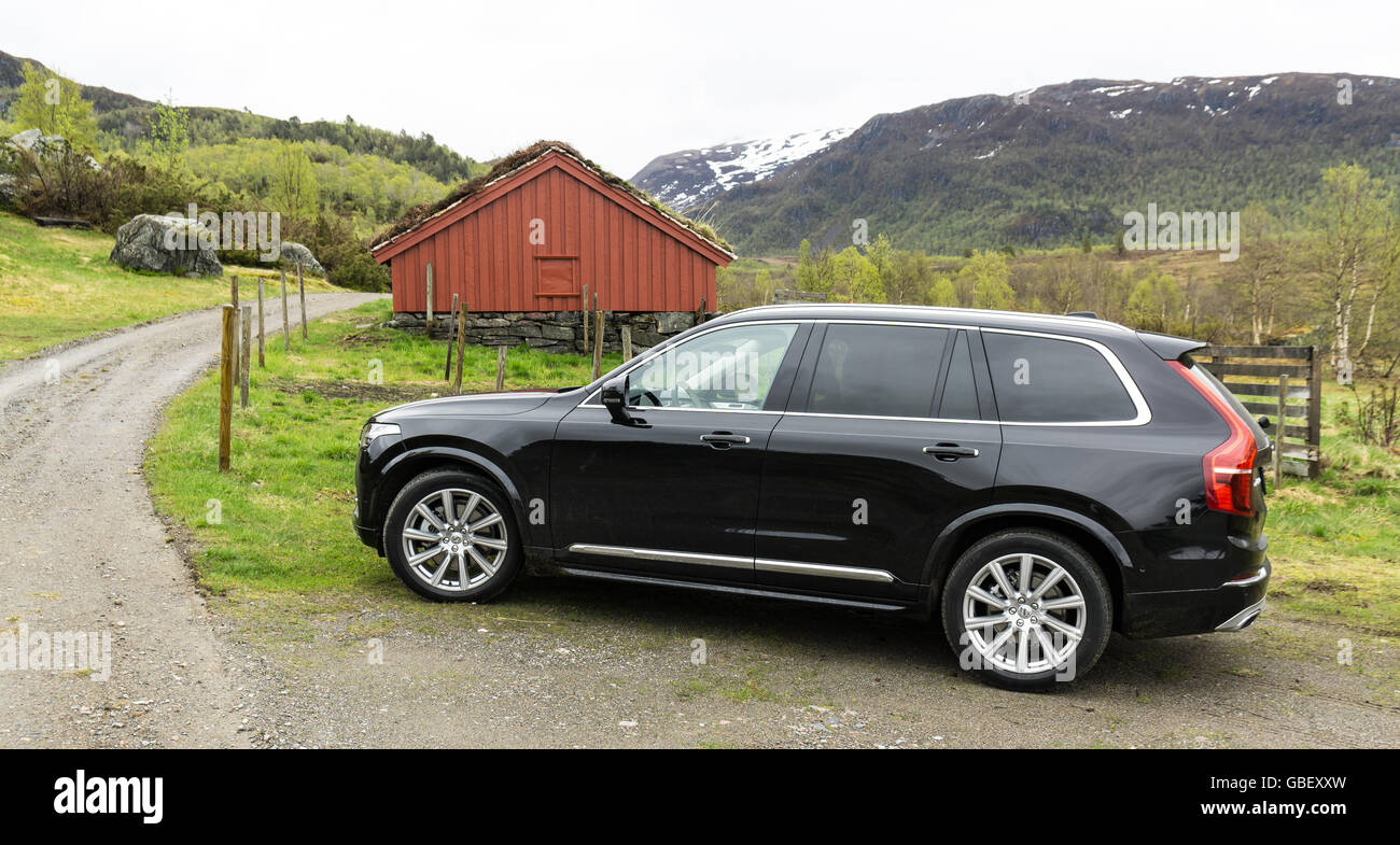 Volvo xc90 hi-res stock photography and images - Alamy
