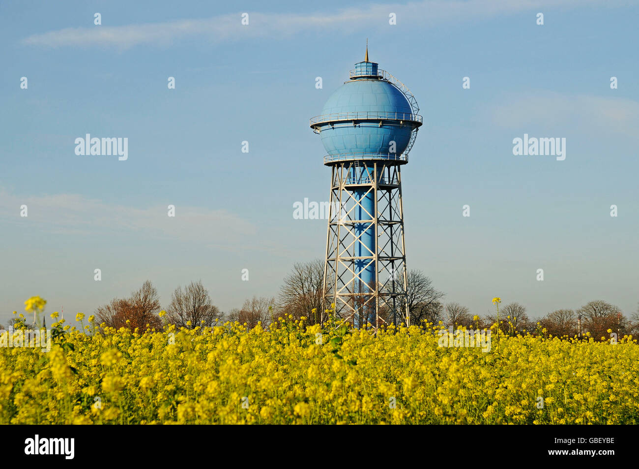 Water reservoir tower hi-res stock photography and images - Alamy