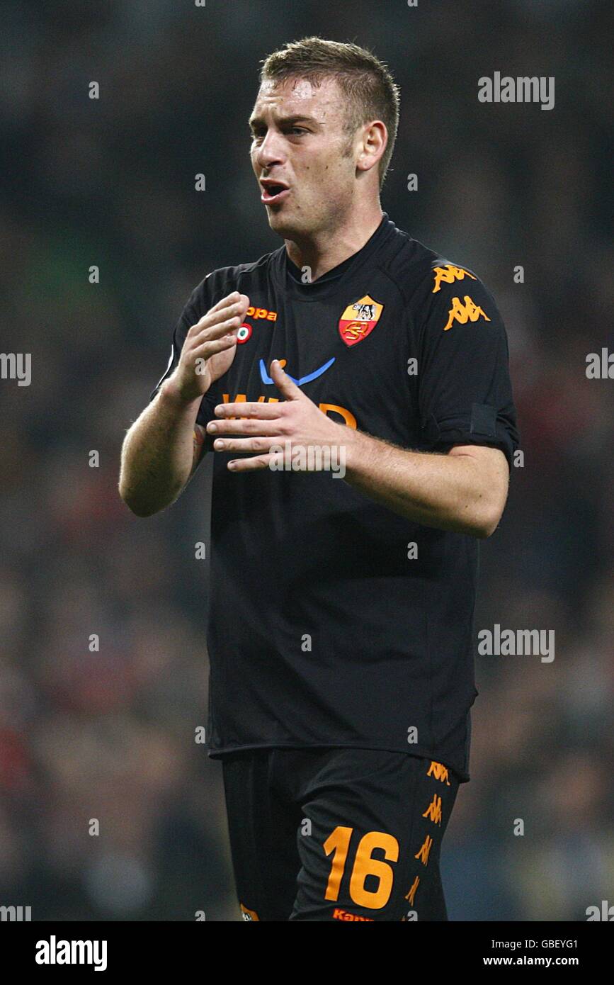 Soccer - UEFA Champions League - First Knockout Round - First Leg ...