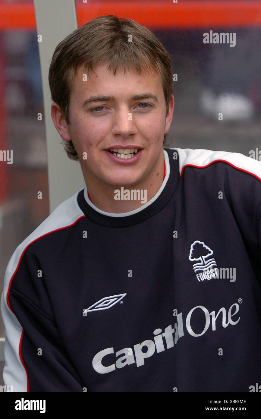 Nottingham forest bench hi-res stock photography and images - Alamy