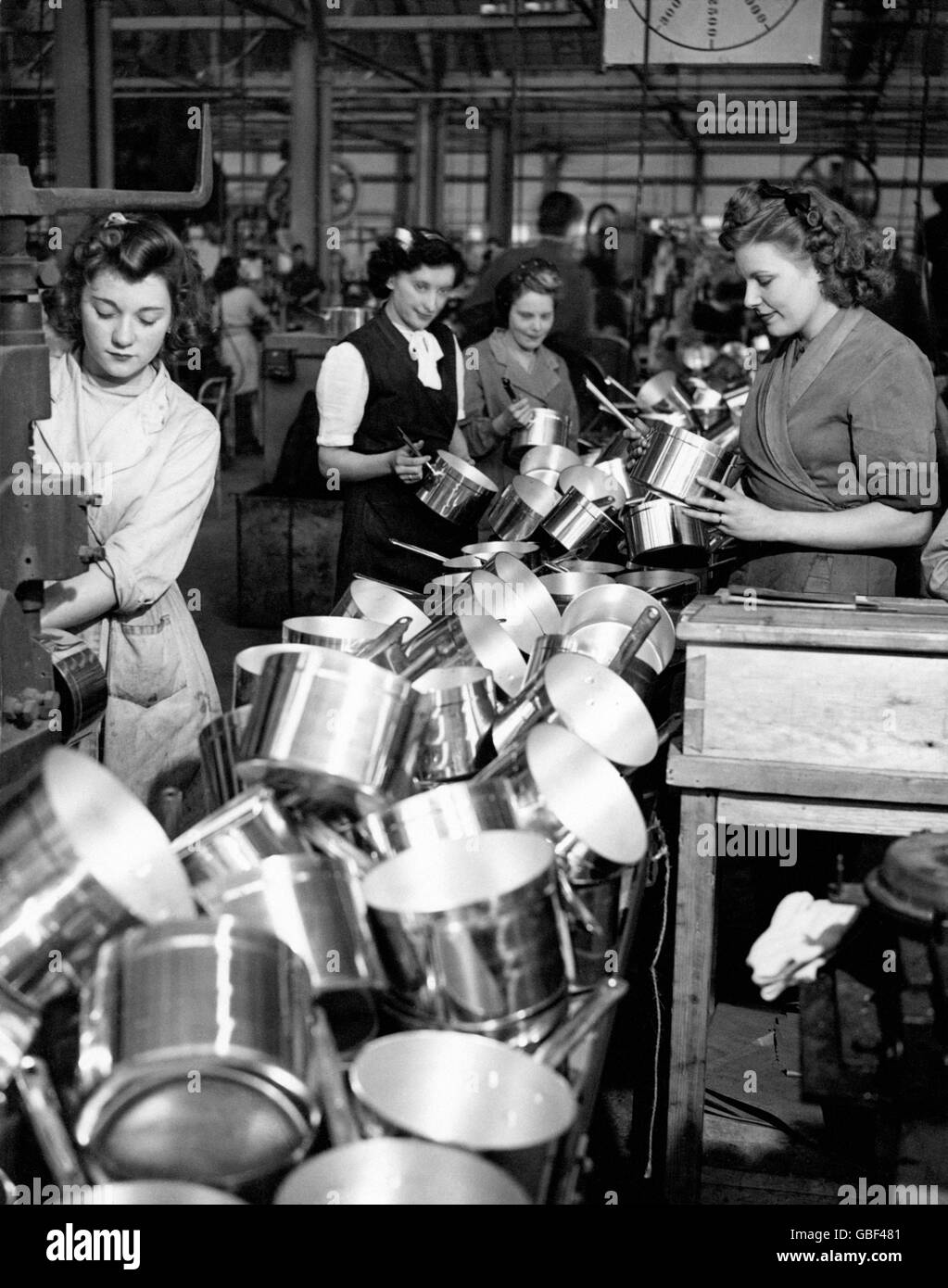 Women of britain come into the factories hi-res stock photography and ...