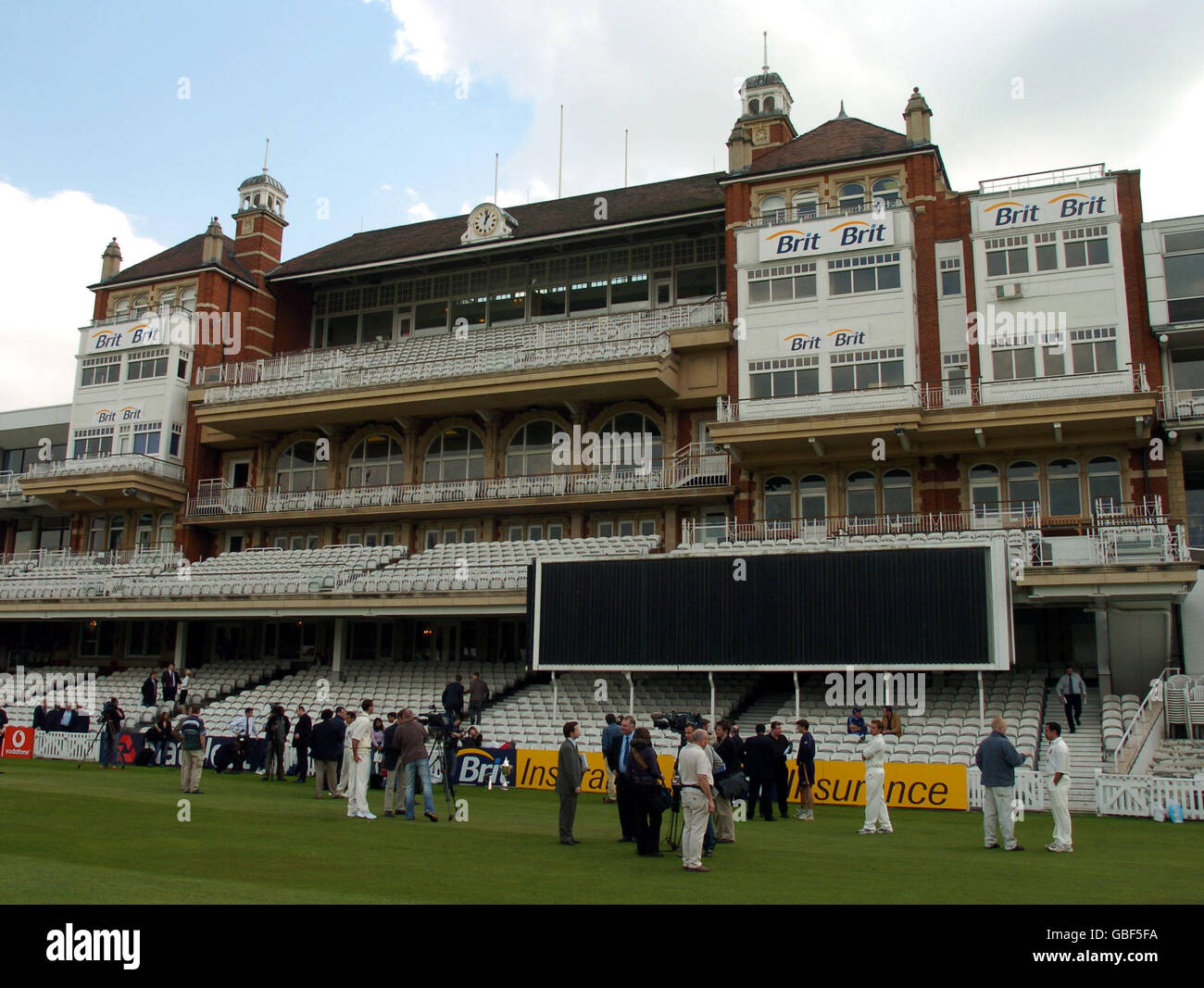 Cricket banners hi-res stock photography and images - Alamy