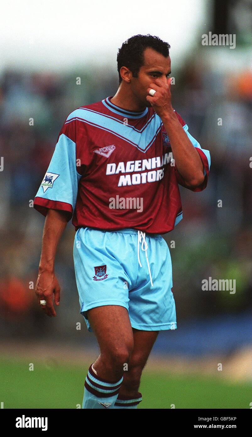 Dale gordon football hi-res stock photography and images - Alamy