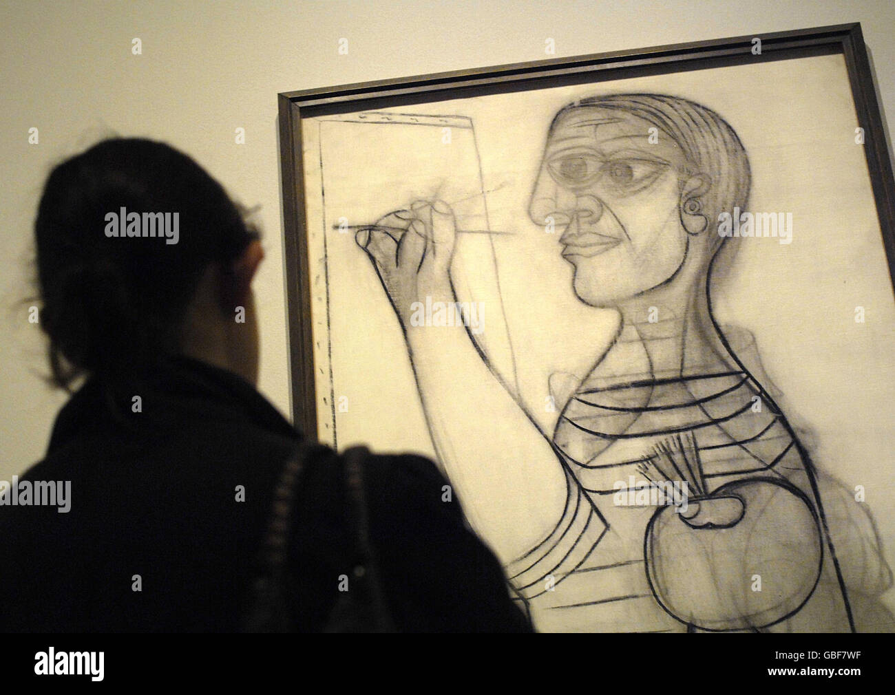 A person views a self portrait by Picasso at the Picasso Challenging ...