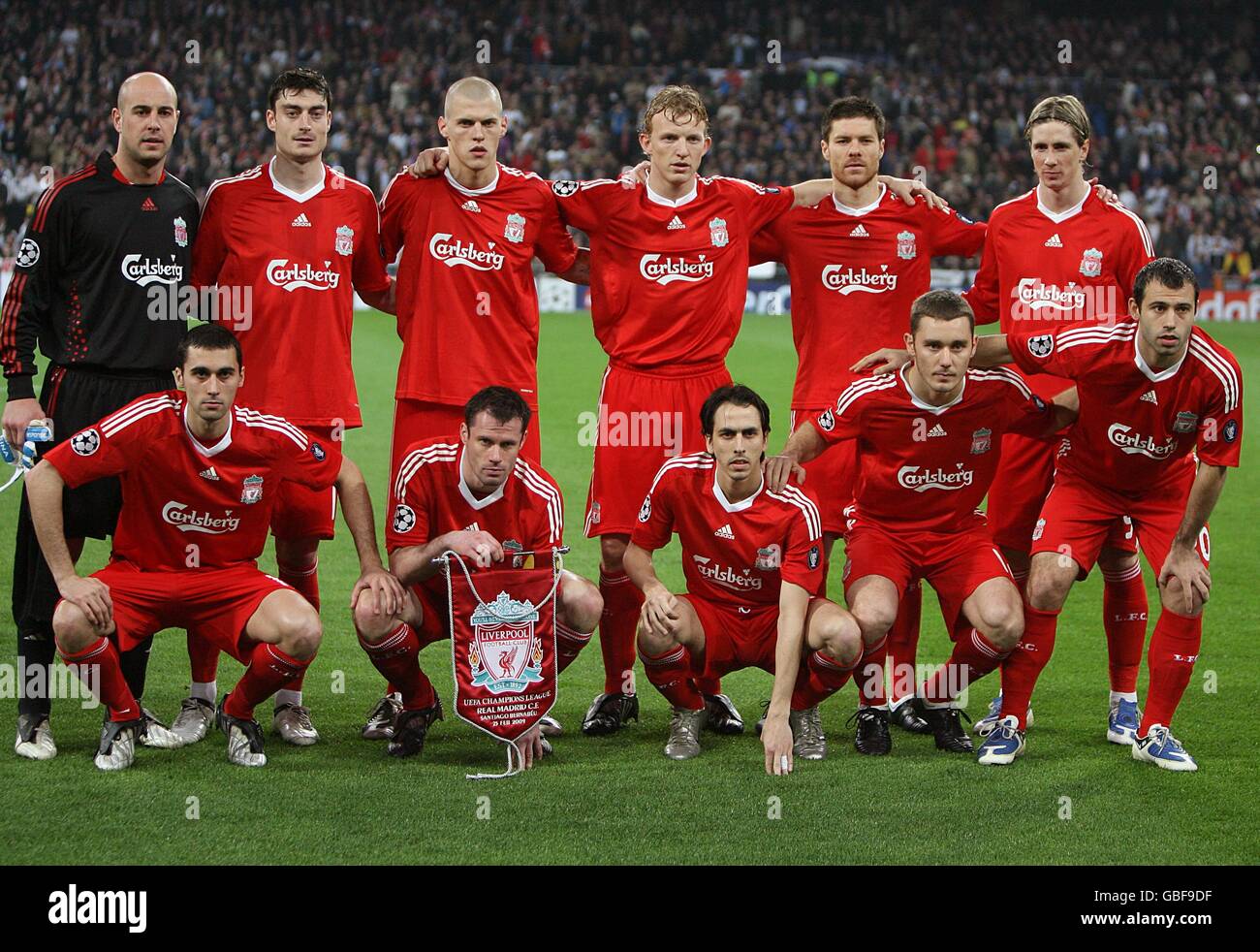 The liverpool team pose for hi-res stock photography and images - Alamy