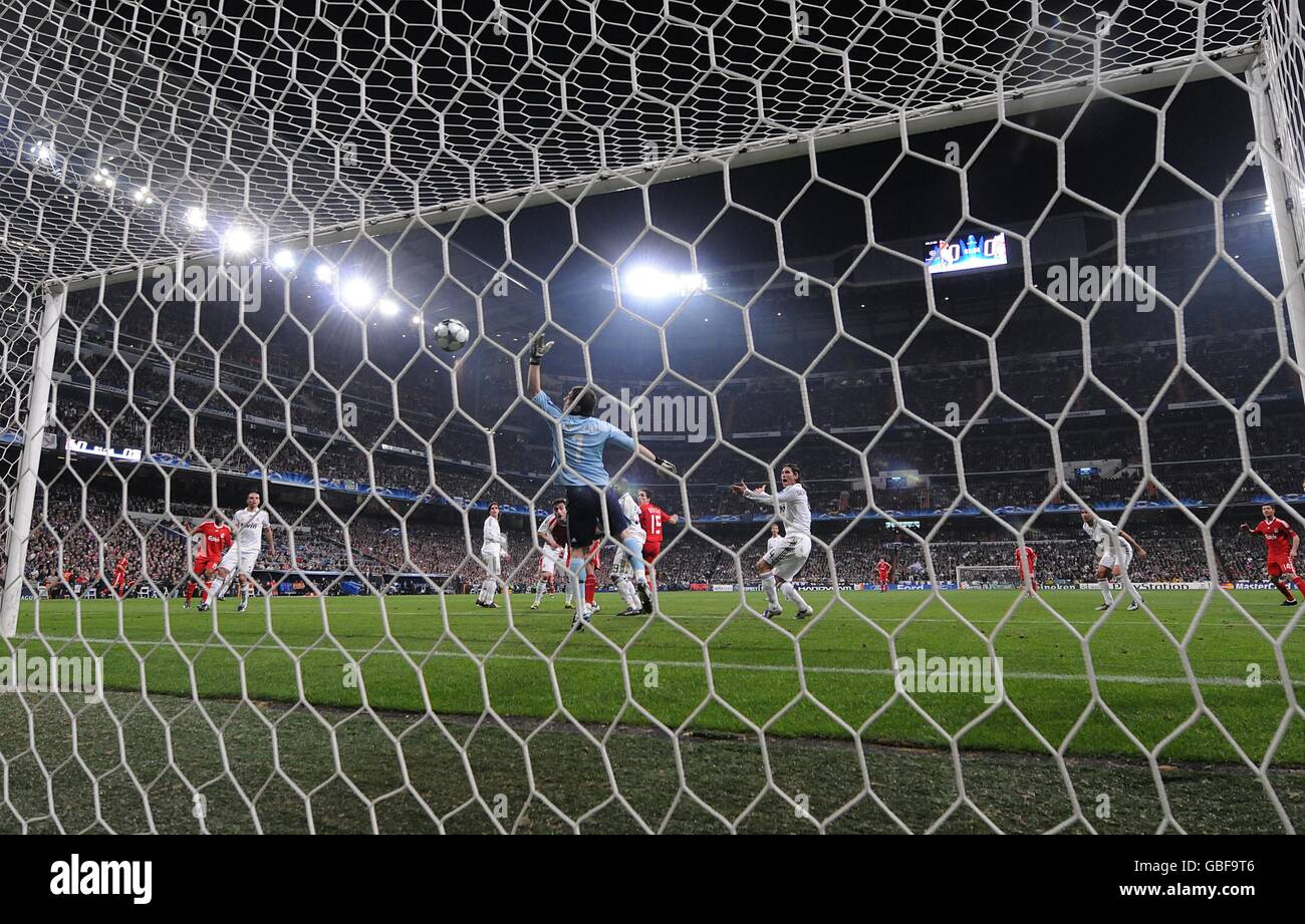 Soccer - UEFA Champions League - First Knockout Round - First Leg ...