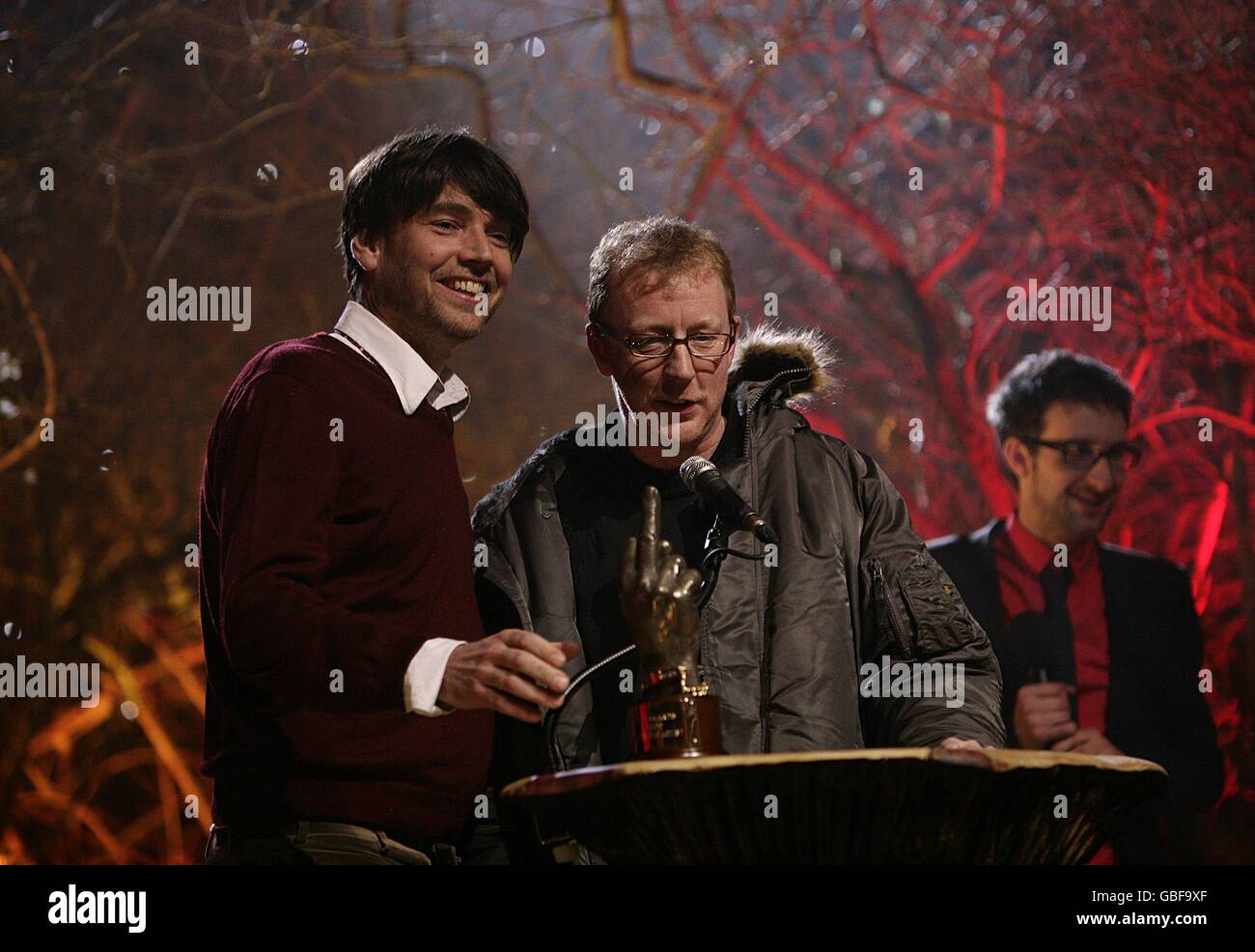 Alex james on stage hi-res stock photography and images - Alamy