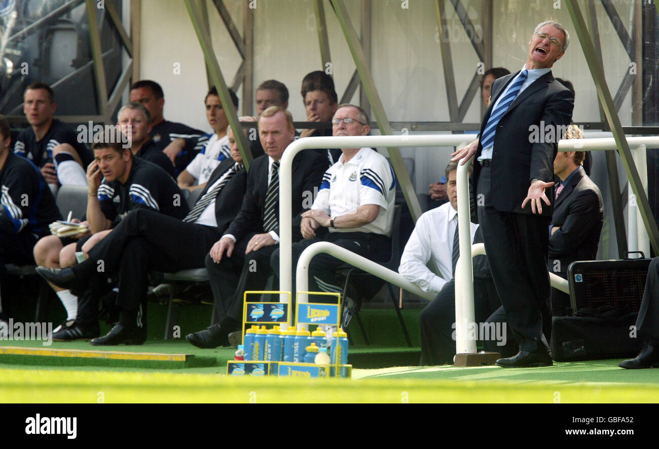 Chelsea v newcastle utd hi-res stock photography and images - Alamy