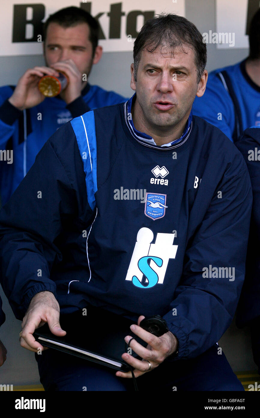 Brighton hove albion first team coach hi-res stock photography and ...