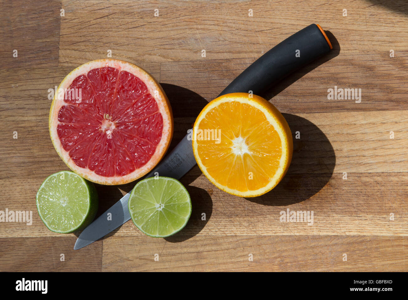 Fruit cutting board top view Stock Photo - Alamy