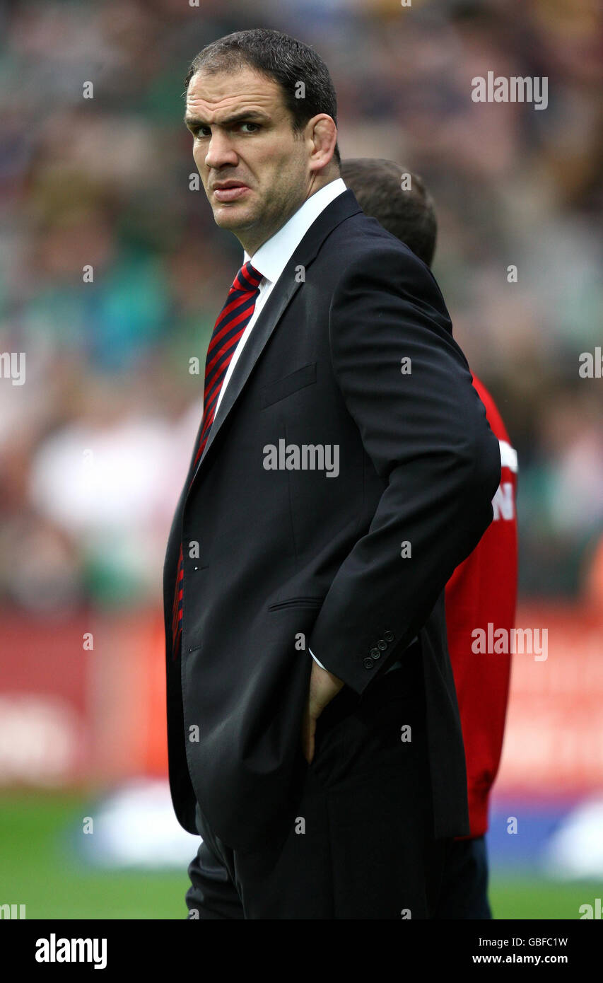 Former england rugby player manager hi-res stock photography and images ...