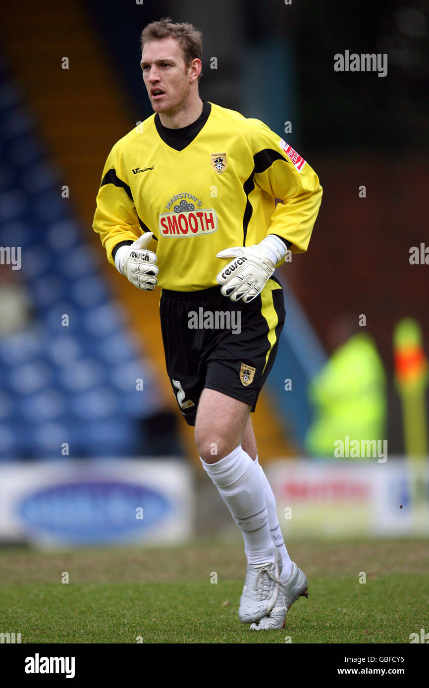 Notts county goalkeeper kevin pilkington hi-res stock photography and ...