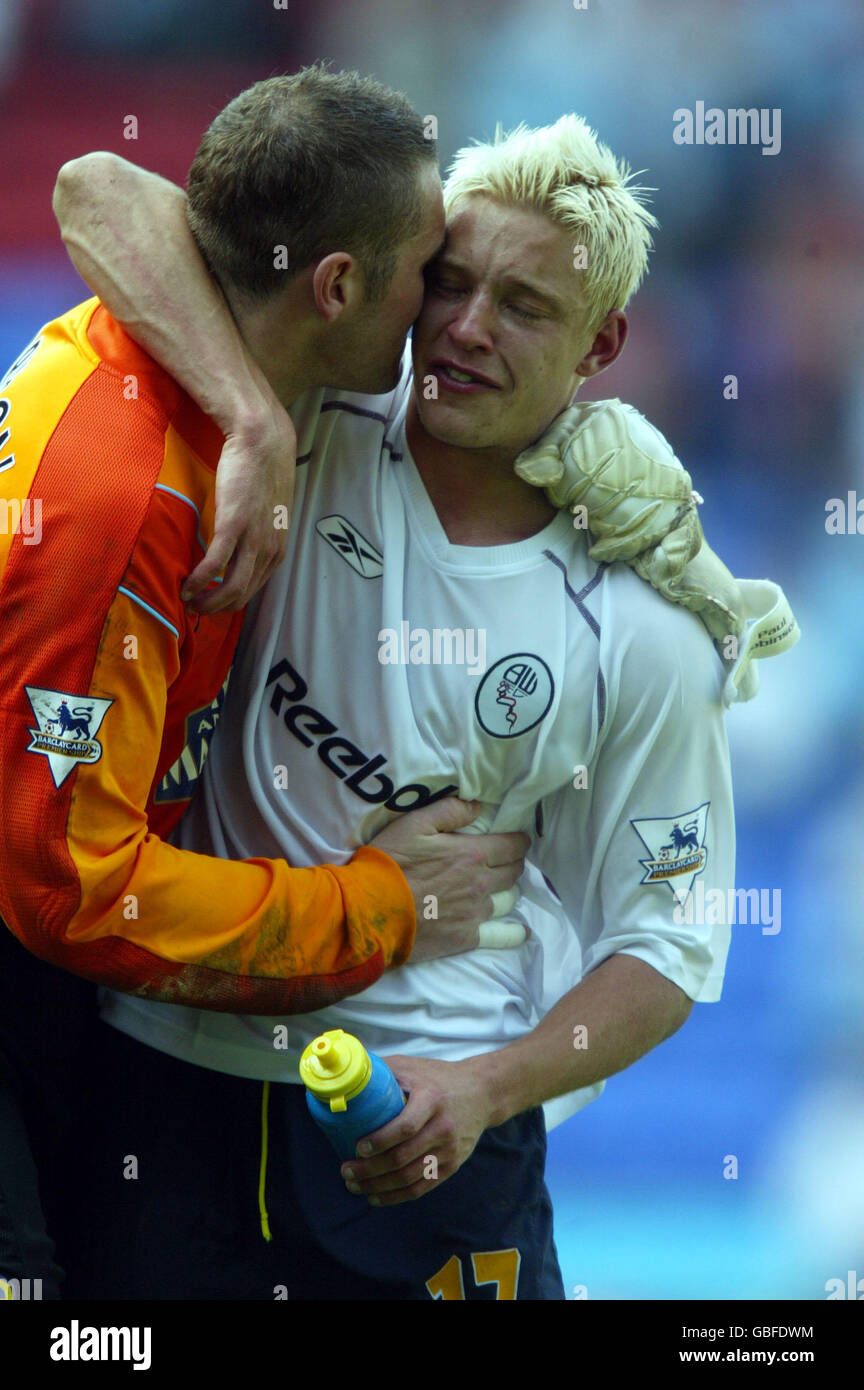 Football utd crying hi-res stock photography and images - Alamy