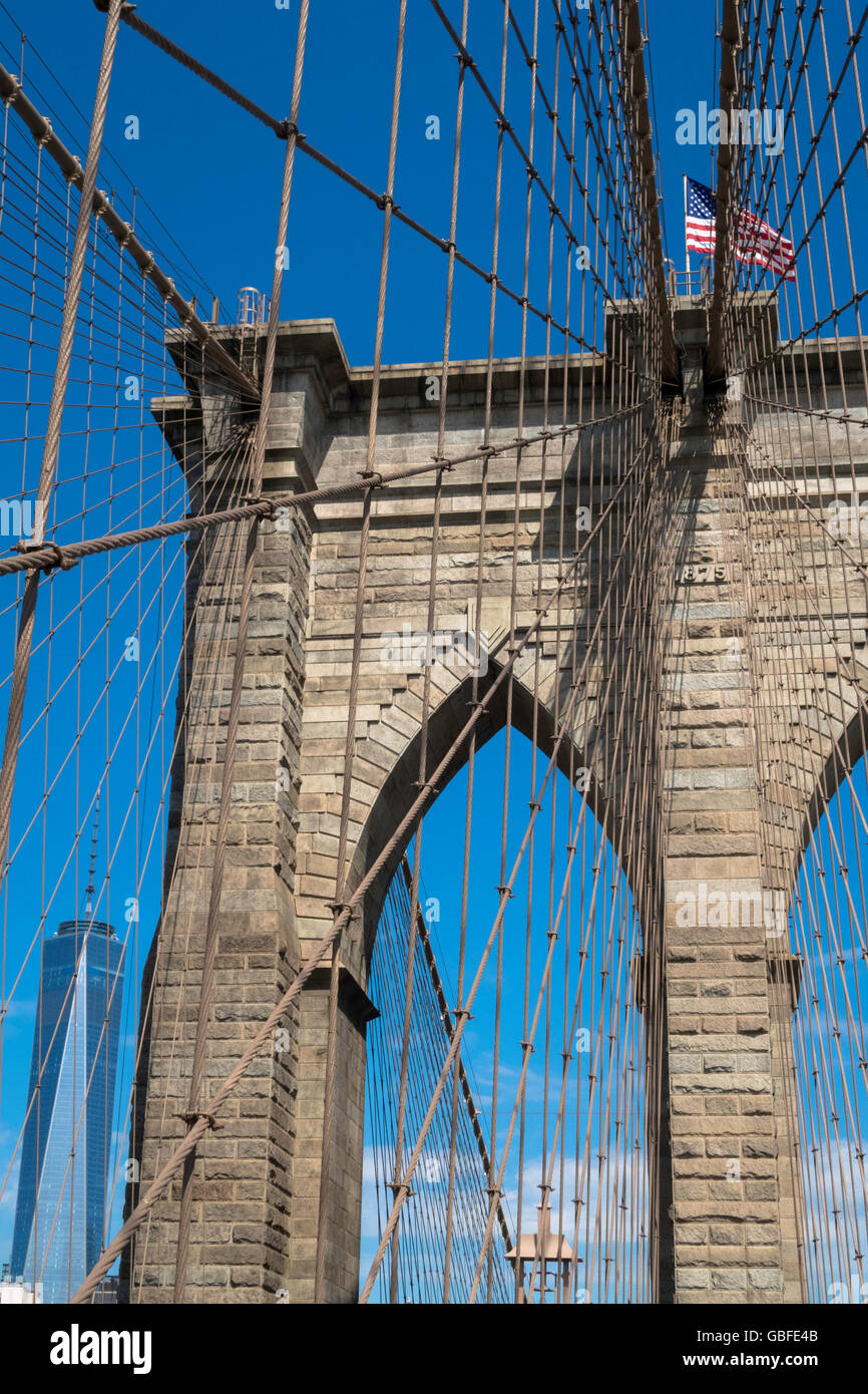 Manhattan bridge archway brooklyn new hi-res stock photography and ...