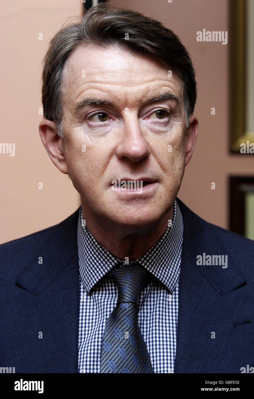 Politics head head shot peter mandelson hi-res stock photography and ...