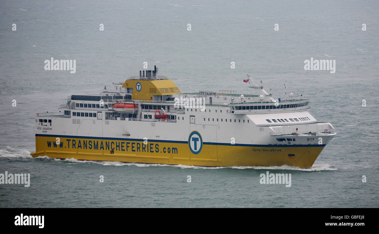 Cross channel ferries Stock Photo - Alamy
