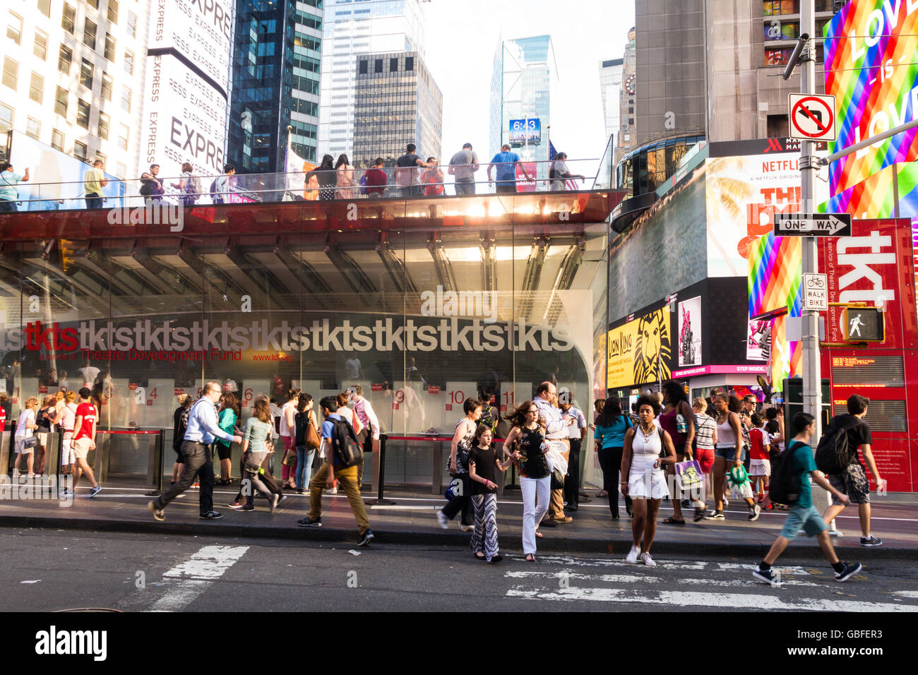 Admission Times Square High Resolution Stock Photography and Images - Alamy