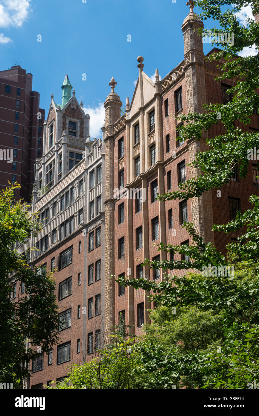 Neo-Gothic Architecture in Tudor City, NYC Stock Photo - Alamy