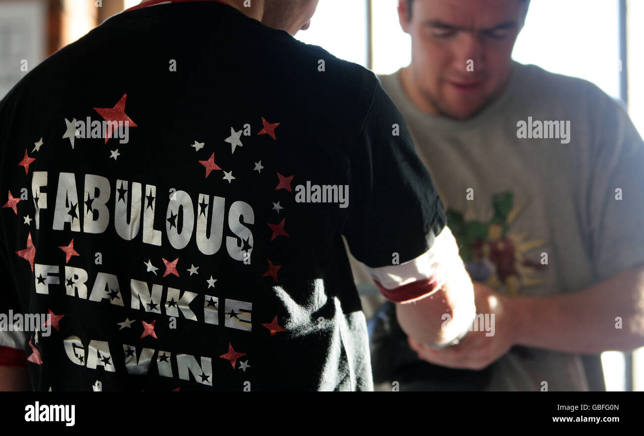 Boxing - Frankie Gavin Training Session - Arnies Gym Stock Photo - Alamy