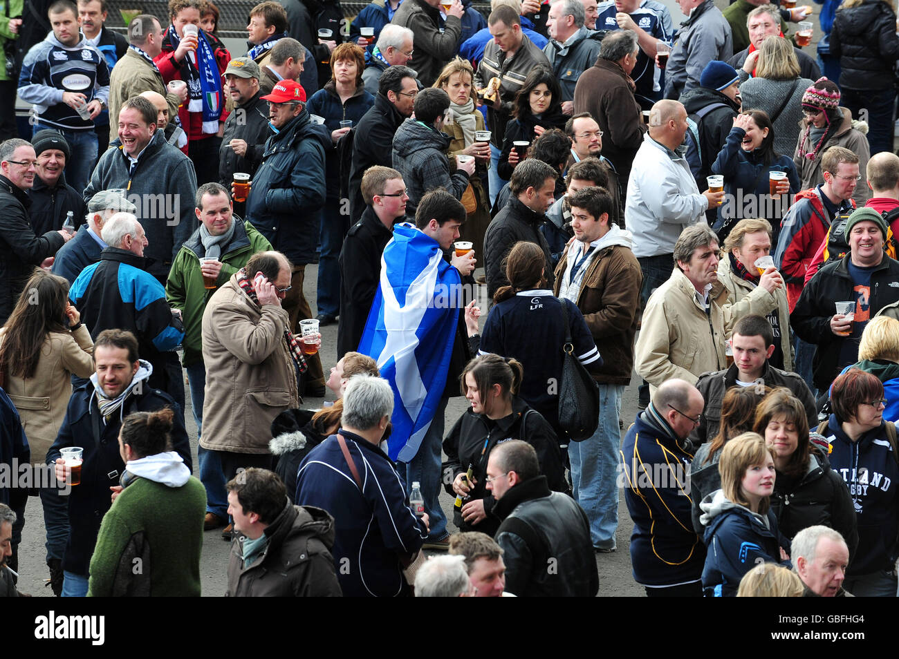 Fans enjoy a pre-match drink at Murrayfield Stadium, Edinburgh Stock ...