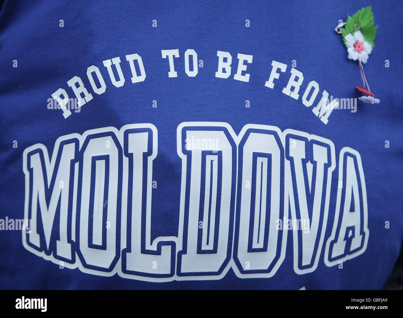 Volunteers from the Association of the Moldovan Community in Ireland ...