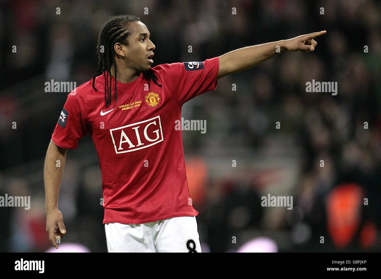 Manchester uniteds anderson celebrates scoring hi-res stock photography ...