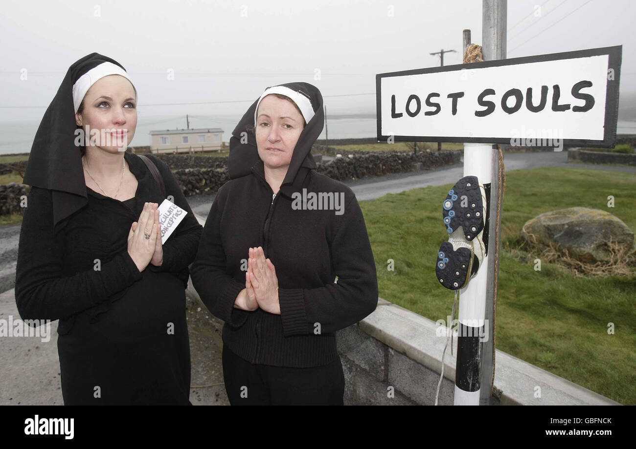 Nicky Deasy (left) and Anna O'Brian from Galway during the third annual ...