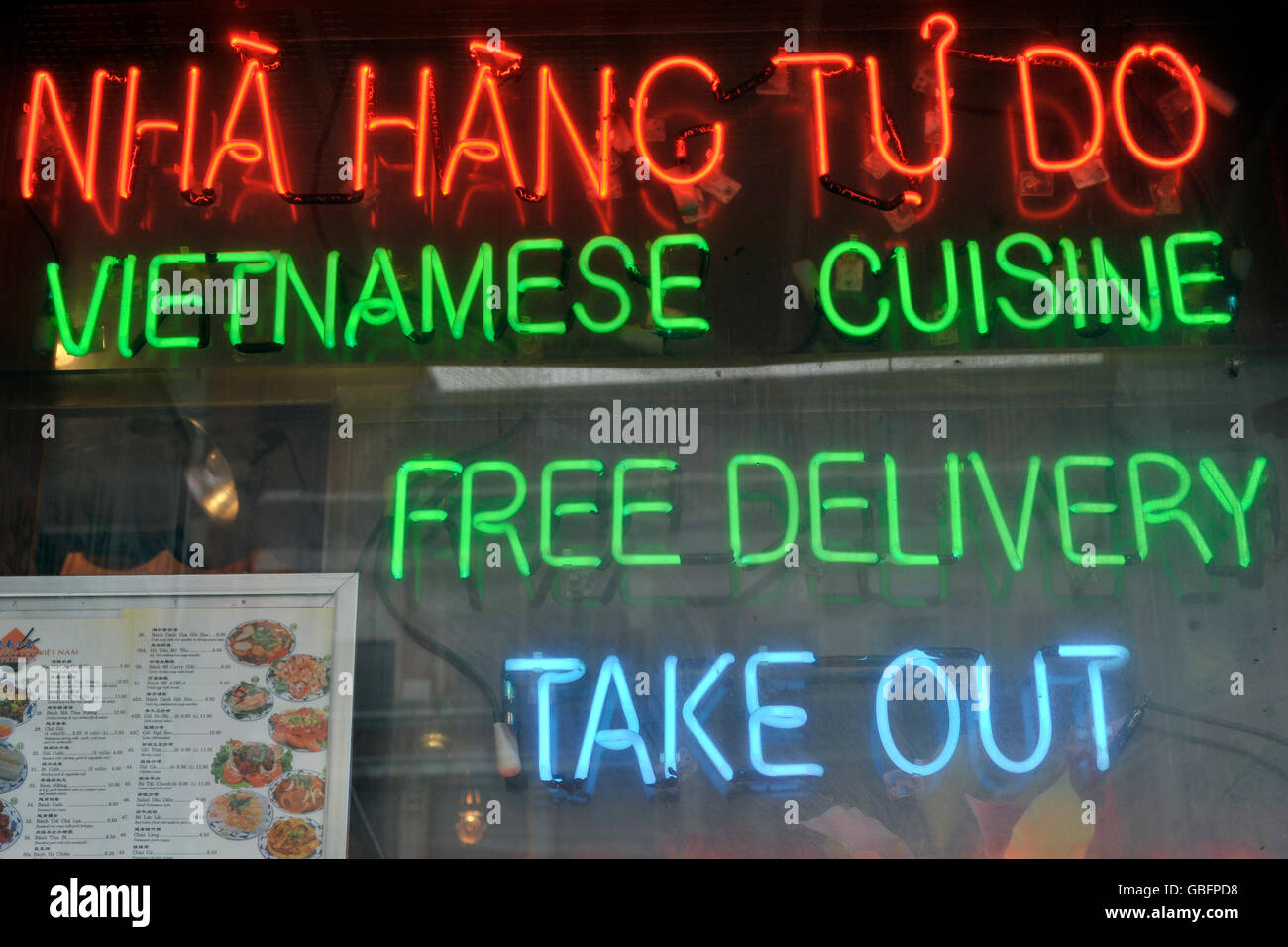 vietnamese cuisine neon sign Stock Photo - Alamy