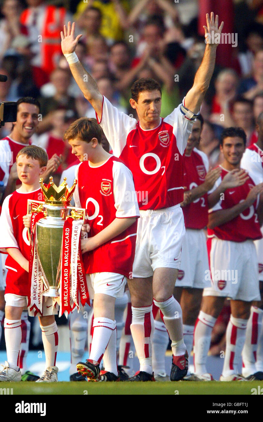 Martin keown arsenal hi-res stock photography and images - Alamy