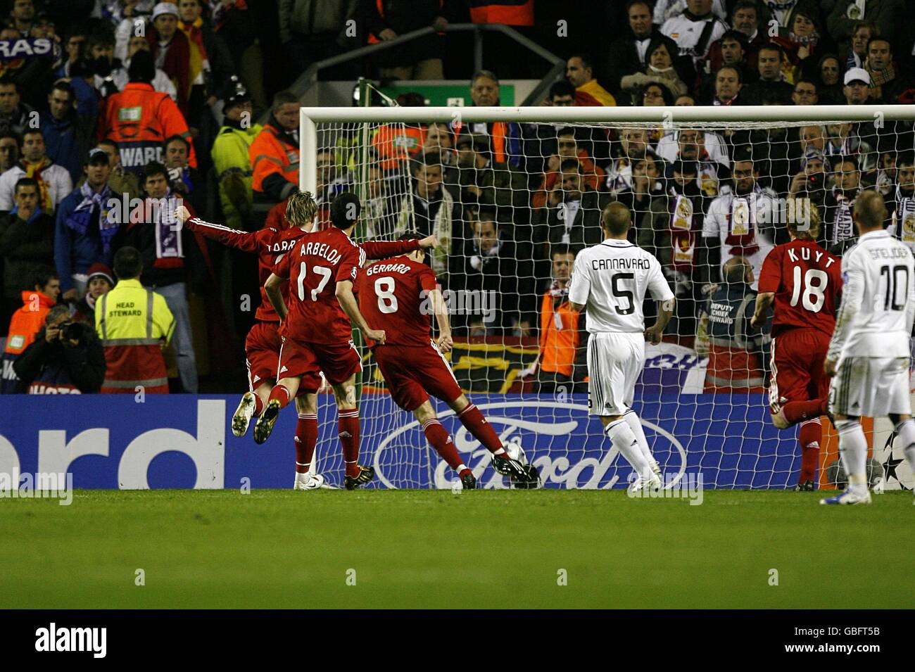Liverpool's Steven Gerrard (number 8) scores his sides second goal of ...