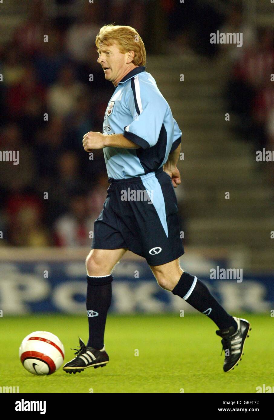 Danny wallace testimonial hi-res stock photography and images - Alamy